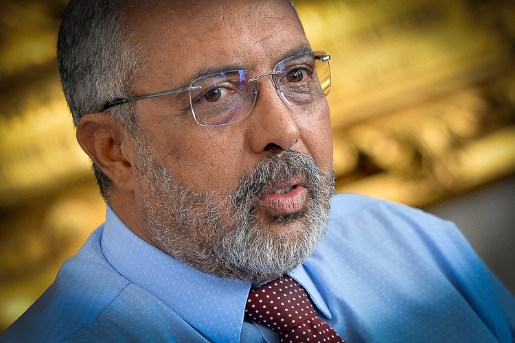 Não podemos nos calar diante de tantas injustiças e erros (Por Paulo ...